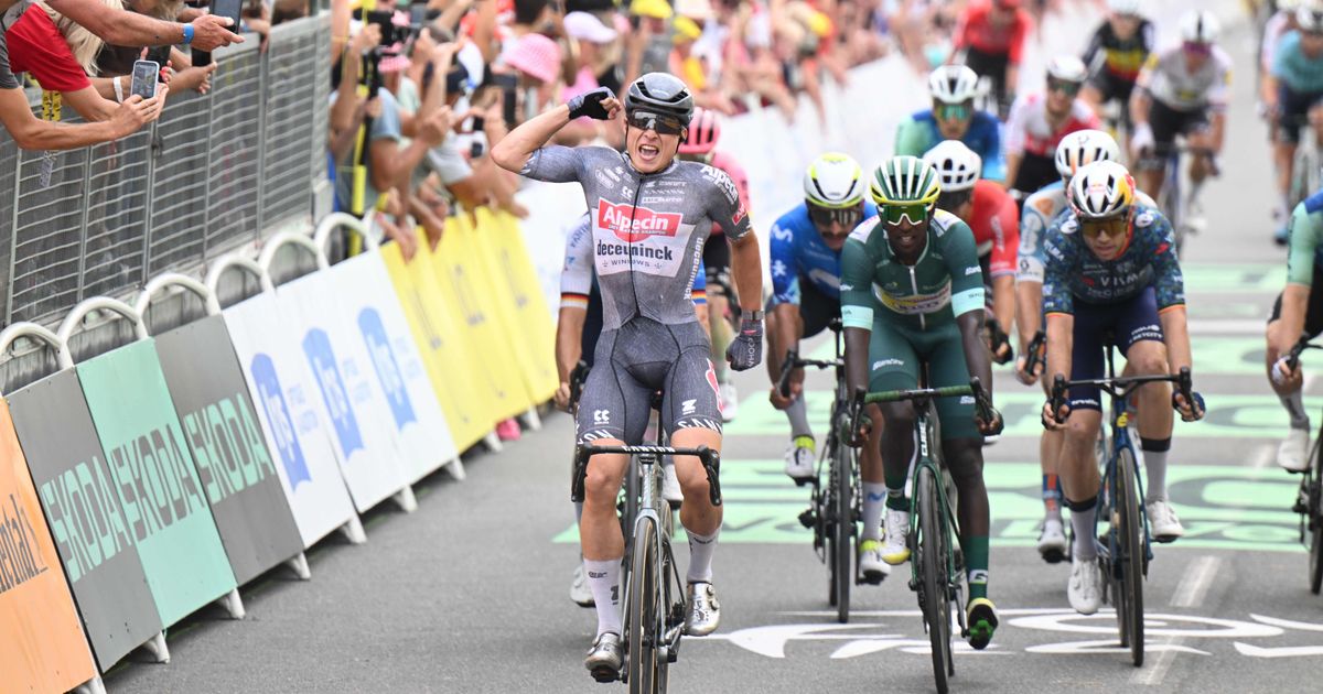 Jasper Philipsen wins Kuurne - Bruxelles - Kuurne! Kooij, Merlier ...