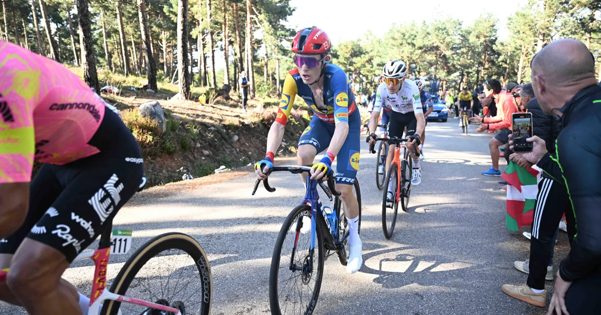 UPDATE: "No serious injury" for Mattias Skjelmose after Tour de Luxembourg crash, keeping World ...