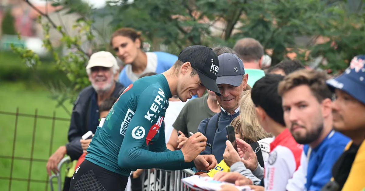 Pablo Castrillo on why he chose Movistar over INEOS Grenadiers - "I was ...