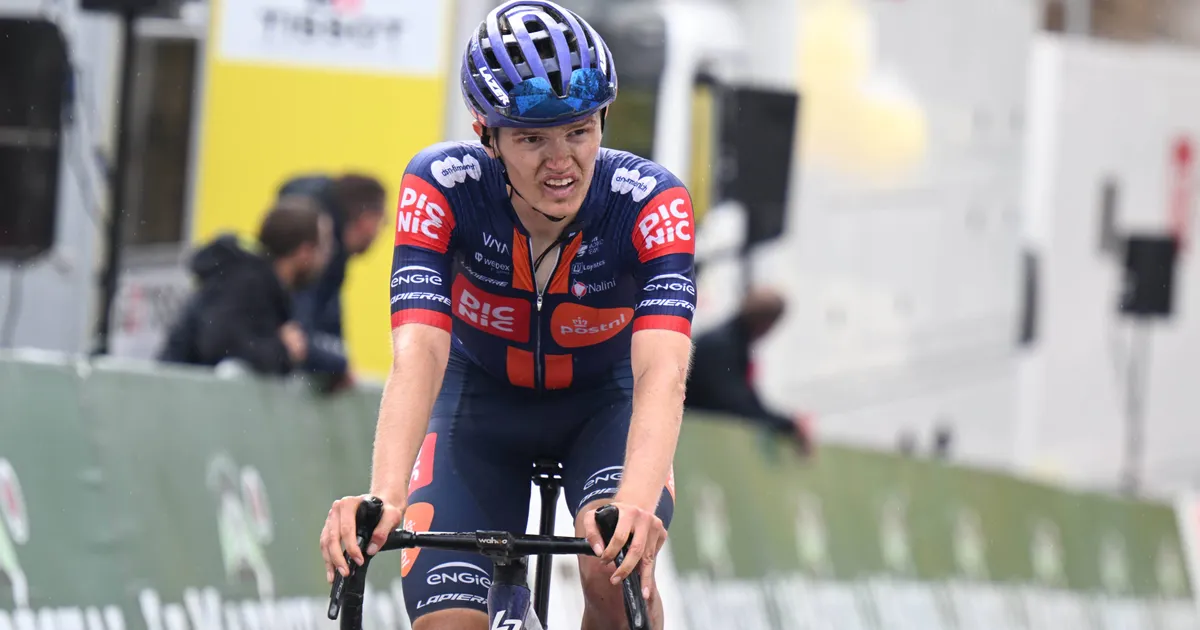 Onlyfans hot dildo gorgeous dark-haired woman, small,