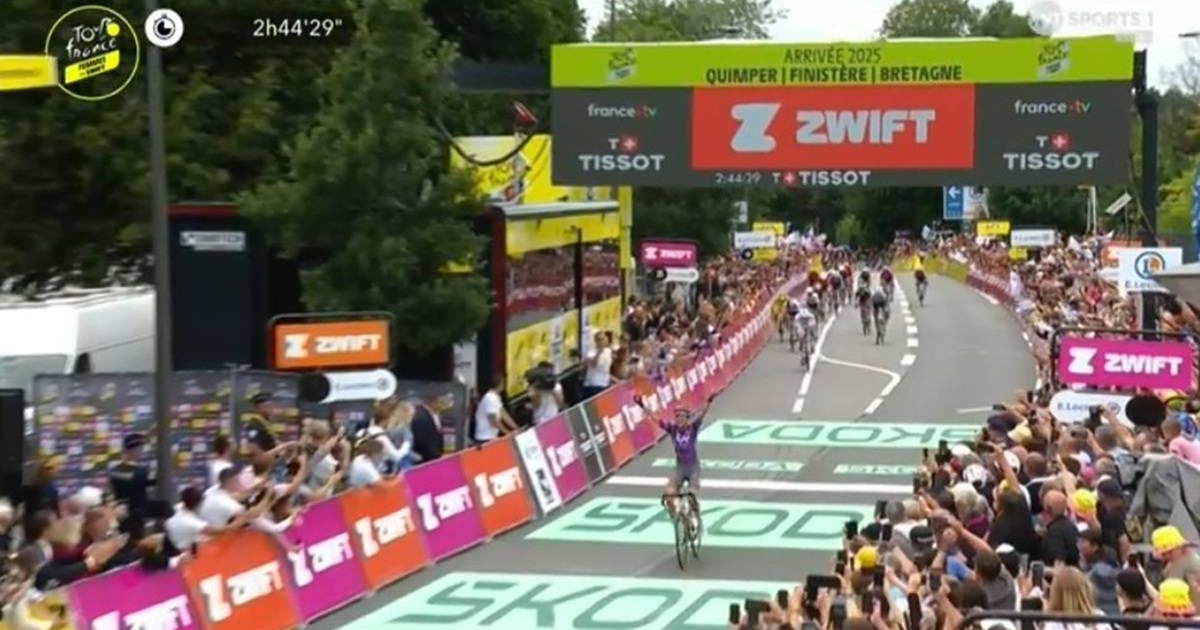 Mavi García holds off Wiebes and Le Court to take Tour de France Femmes ...