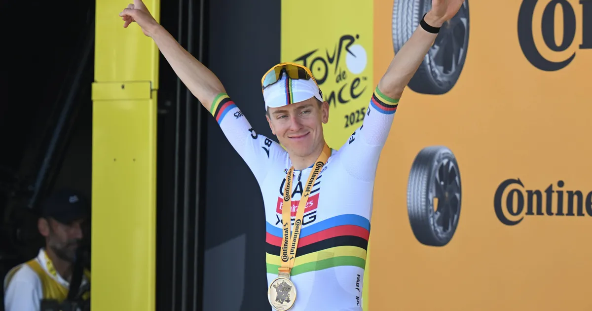 "This stage can go for Samuele Privitera and to all his family" - Tadej ...