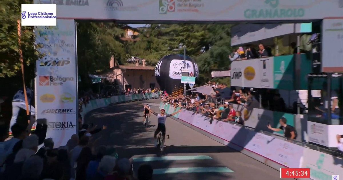 Results Giro dell'Emilia | Isaac del Toro beats Tom Pidcock to defend ...