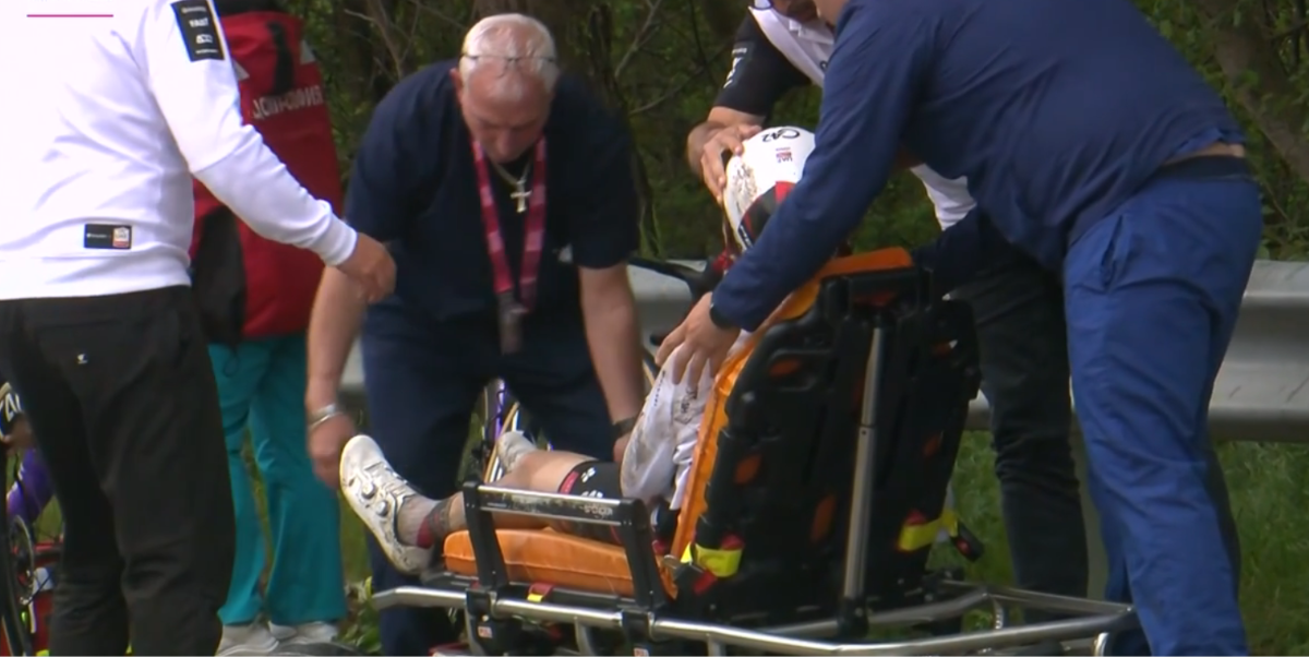 UPDATE: Jay Vine suffers concussion and elbow fracture as UAE confirm ...