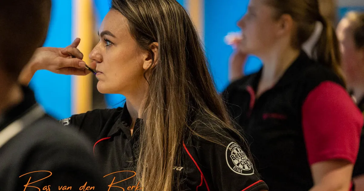 Michael Busscher en Sharona Veld winnen BULLs German Open, Dennie Olde ...