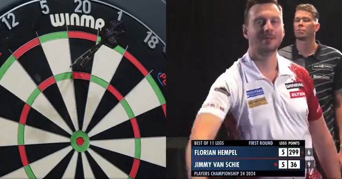 Florian Hempel toont zich van zijn onsportieve kant tijdens dit moment ...