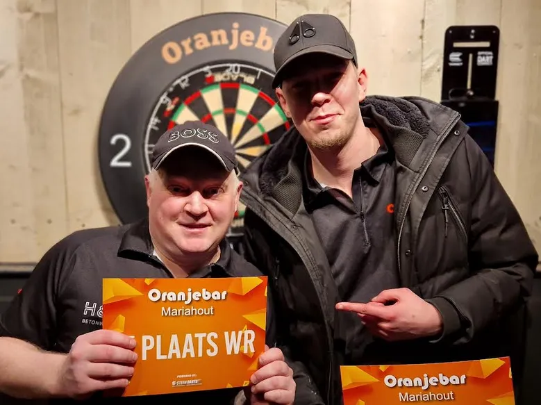 Davy van der Zande verrast Jimmy van Schie met comeback in finale FA ...