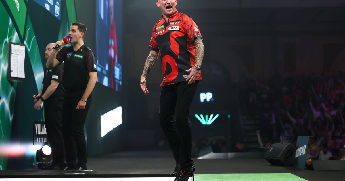 Gurney stopt Greaves in thriller, Aspinall en Barry moeiteloos door in ...