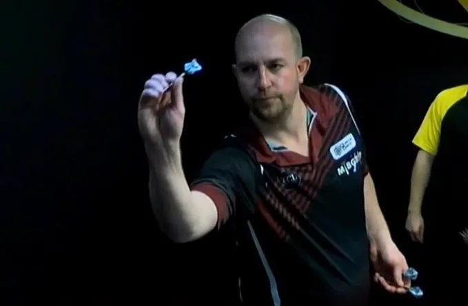 Marsh and Davis move through to MODUS Online Live League Week 7 Final