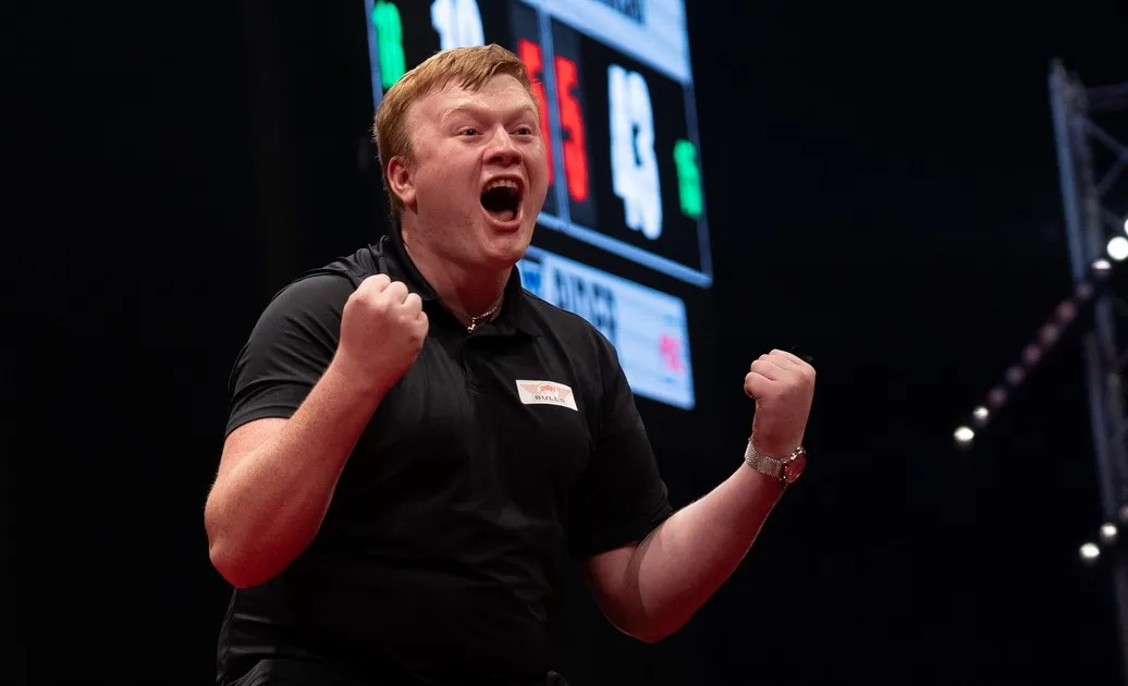 Adam Gawlas takes weekly title in MODUS Super Series after defeating ...