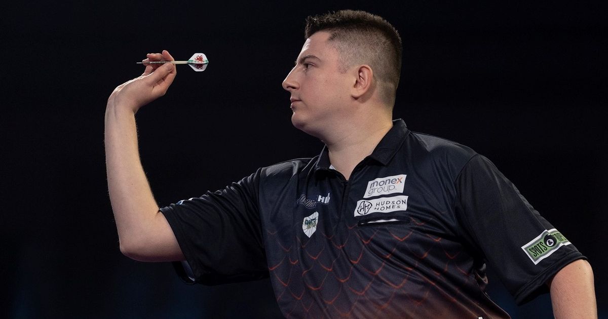 Nick Kenny seals showdown with Raymond van Barneveld after showpiece ...