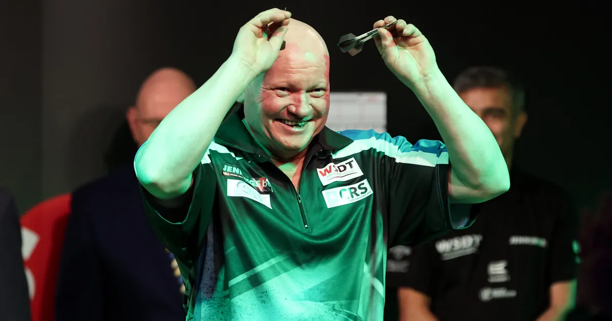 Jenkins & Fitton the first men through to the World Seniors Darts ...