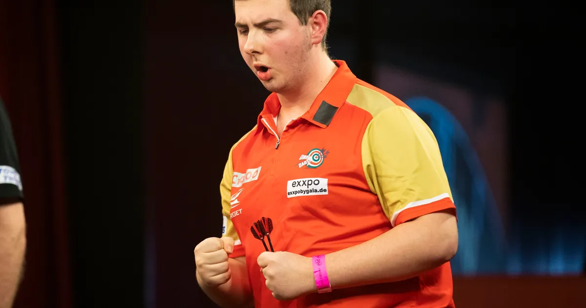 Sebastian Bialecki bolts into second round with Veronika Ihasz and ...