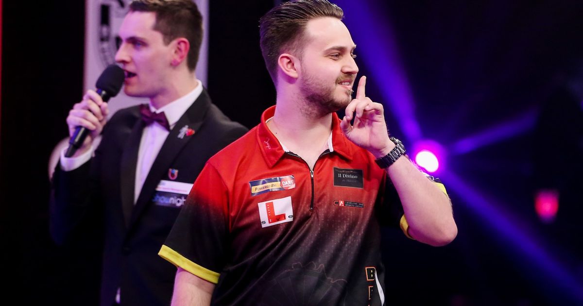 Schedule WDF Lakeside World Darts Championship 2024: Tournament dark ...