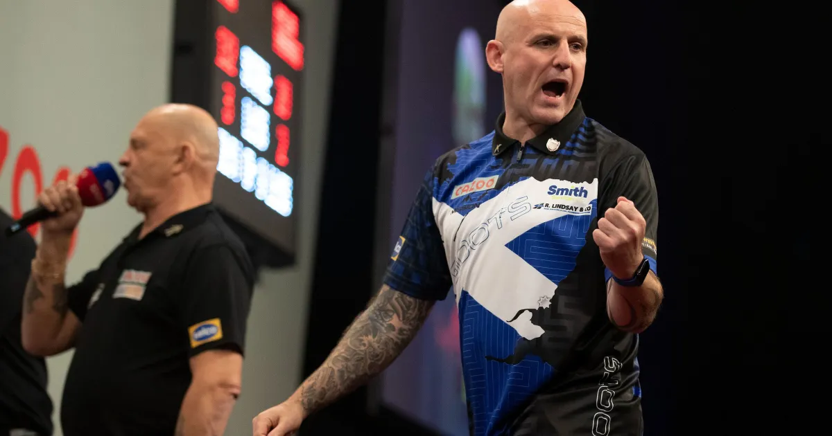 Superb from Soots as Soutar reaches maiden PDC major quarter-final on ...
