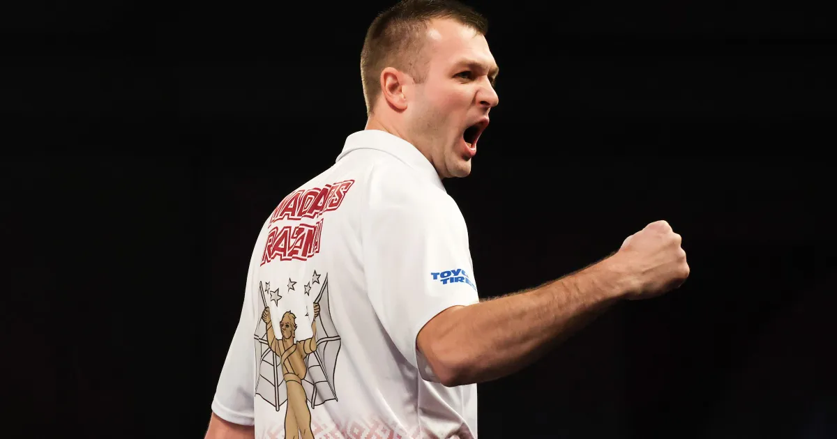 Razma ready for revenge with Anderson clash at PDC World Darts ...