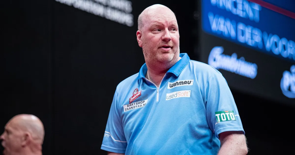 Belgian darts commentator hopes Van der Voort continues for a while ...