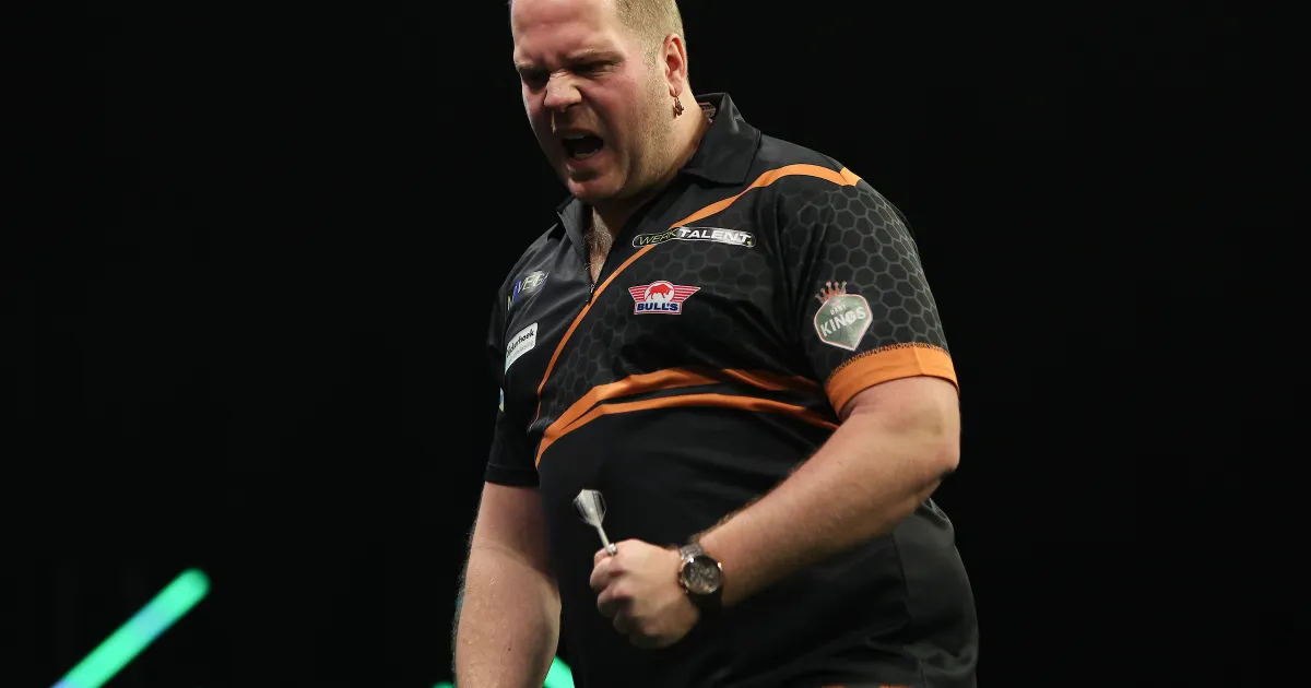 Dirk van Duijvenbode battles through shoulder pain to revive Grand Slam ...