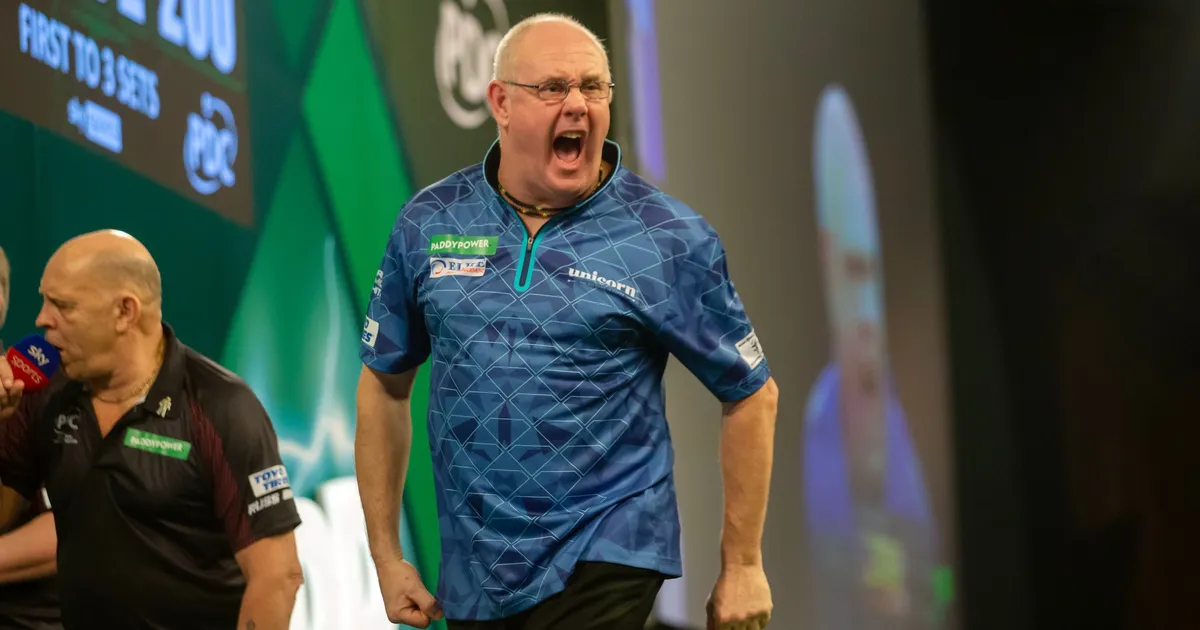 Ian White dumps out European champion Edhouse at the World Darts ...