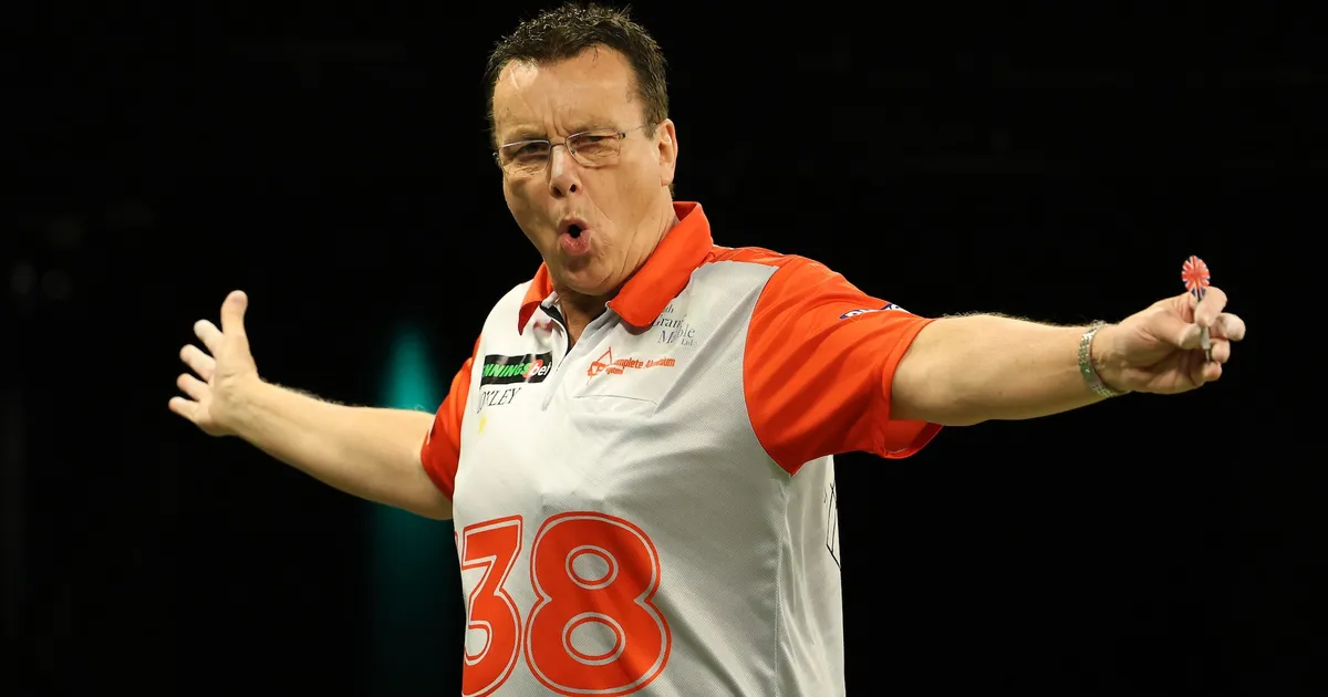 Former world champion Keith Deller honoured with MBE