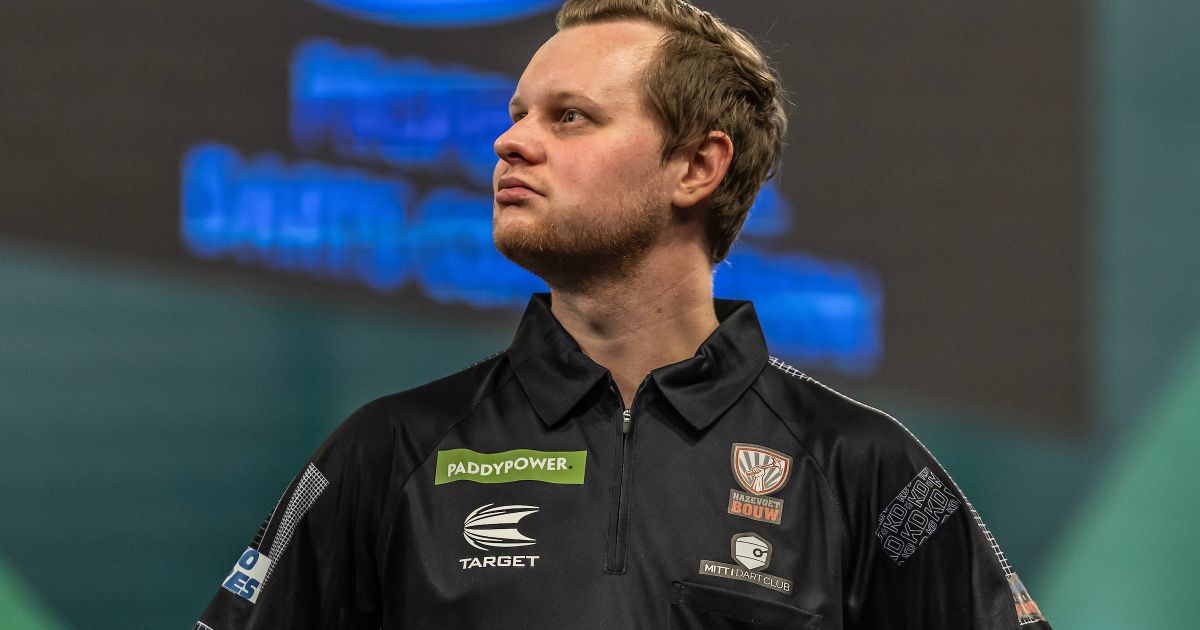 "That 142 finish in the last set really nailed me" - Kevin Doets falls ...