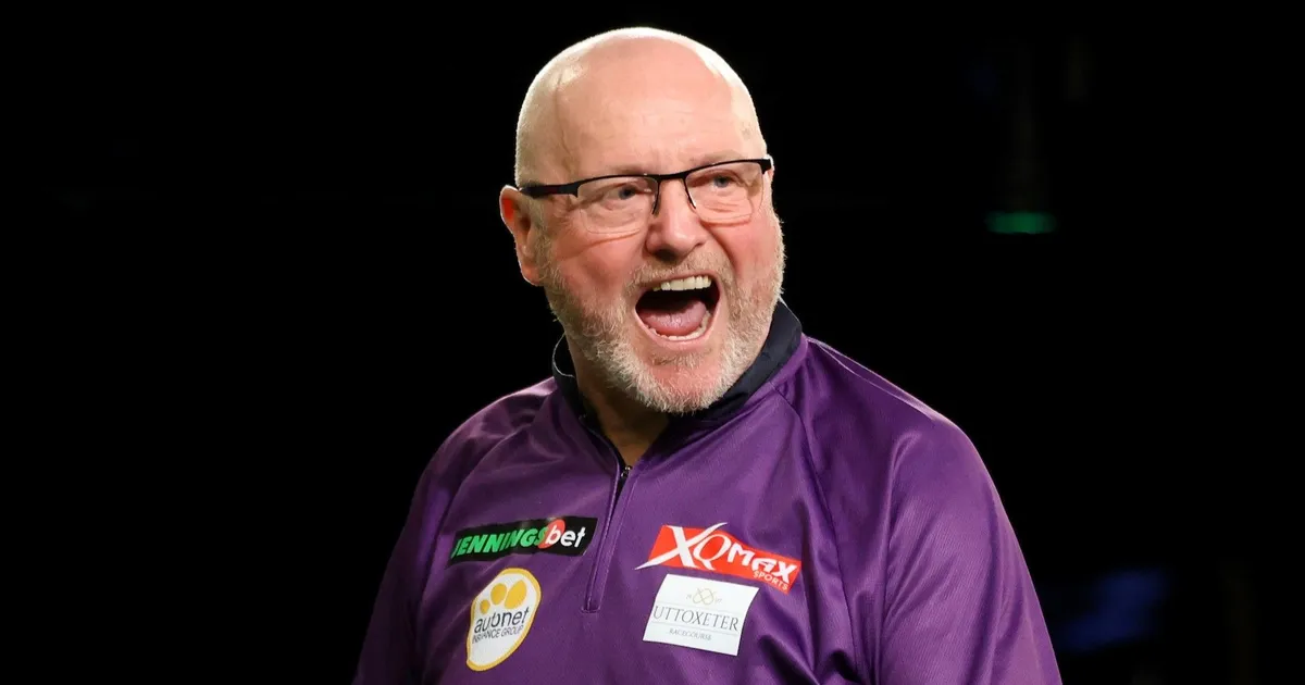 Richie Howson and Andy Hamilton into final at World Seniors Champion of ...