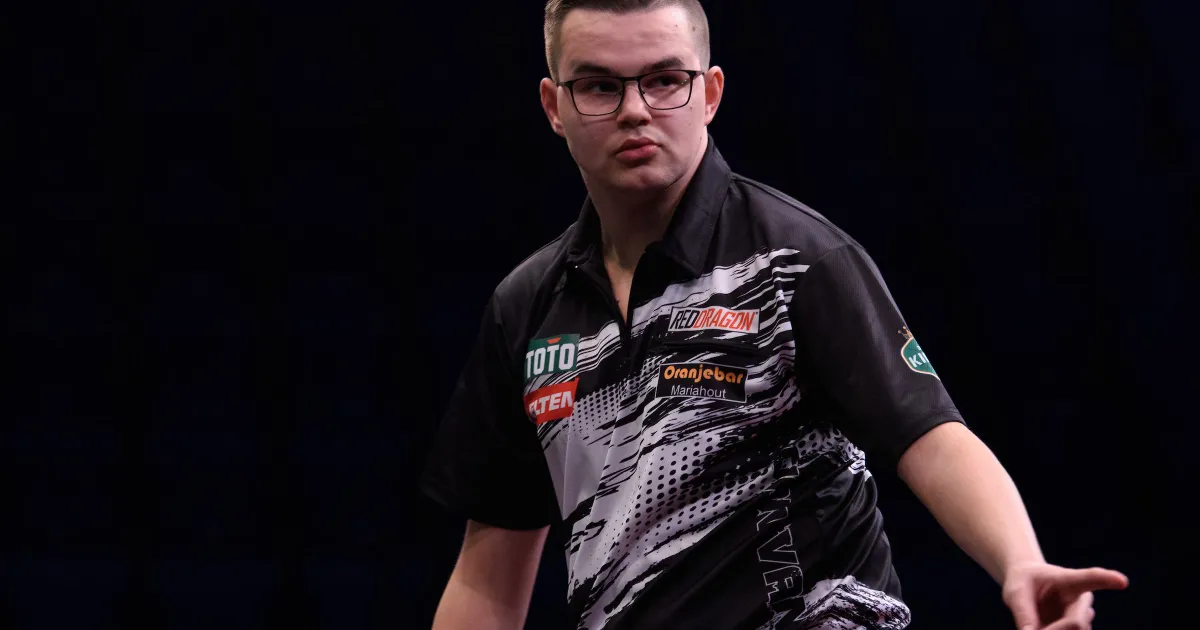 Gian van Veen ends John Henderson's run as Rowby-John Rodriguez, Mervyn ...