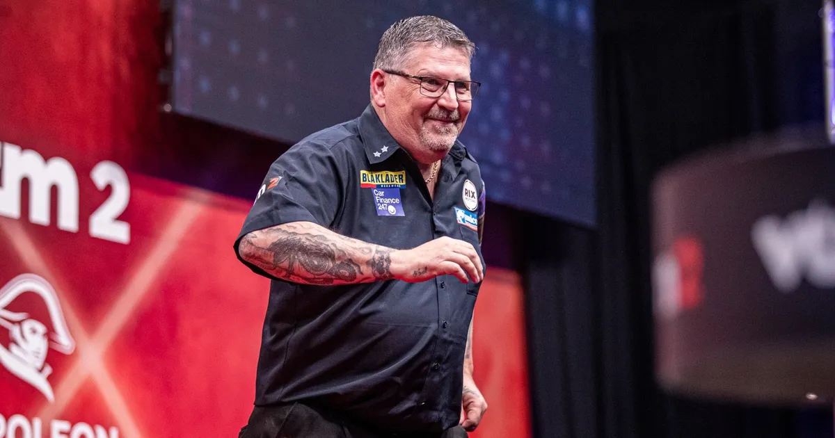 Gary Anderson back with a bang after time off, seals second Players ...