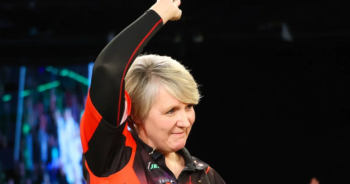 "I'll let the young ones take the pressure" - Lisa Ashton heading to ...