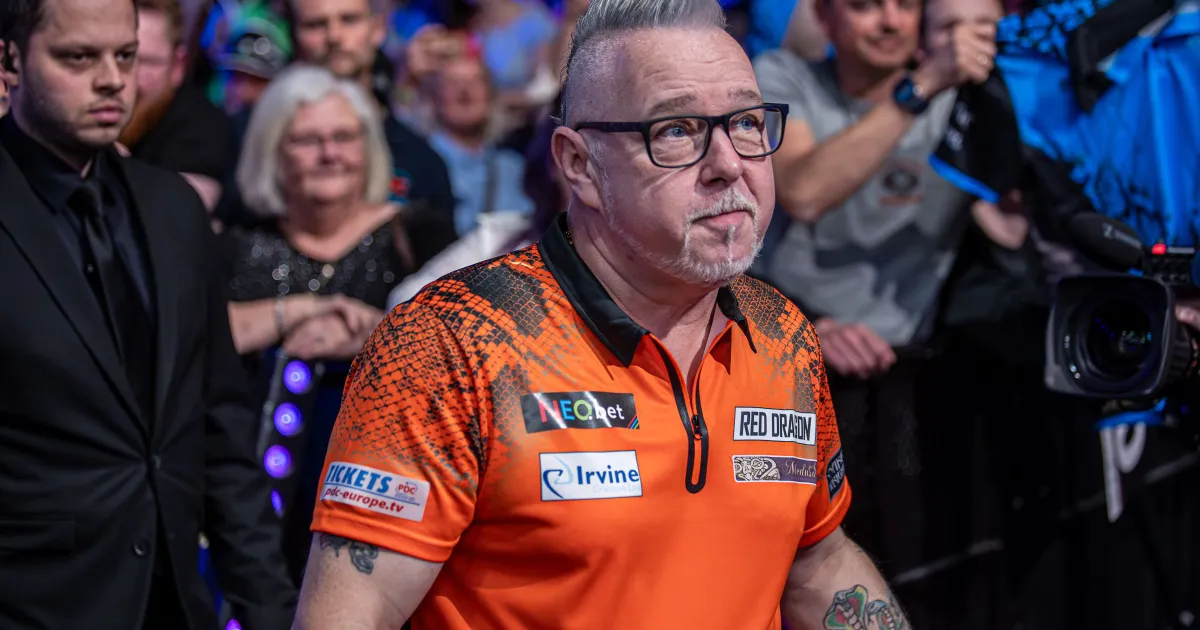 "She used to colour her hair all the time": Peter Wright was inspired ...