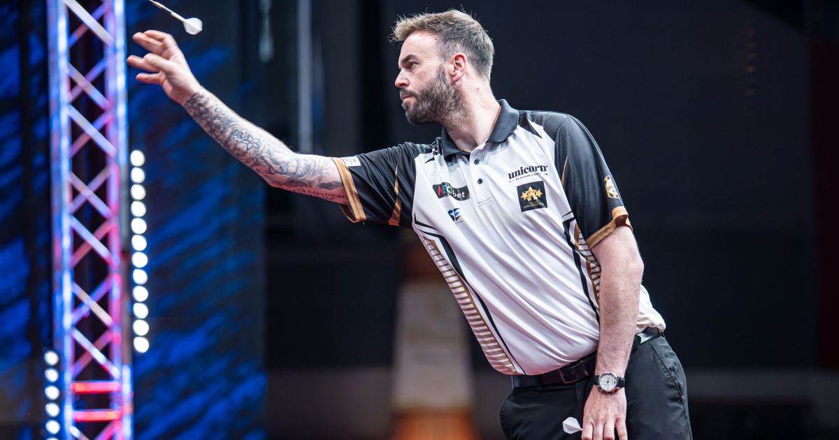 "I don't want to be a number, I want to push on" says Ross Smith after ...