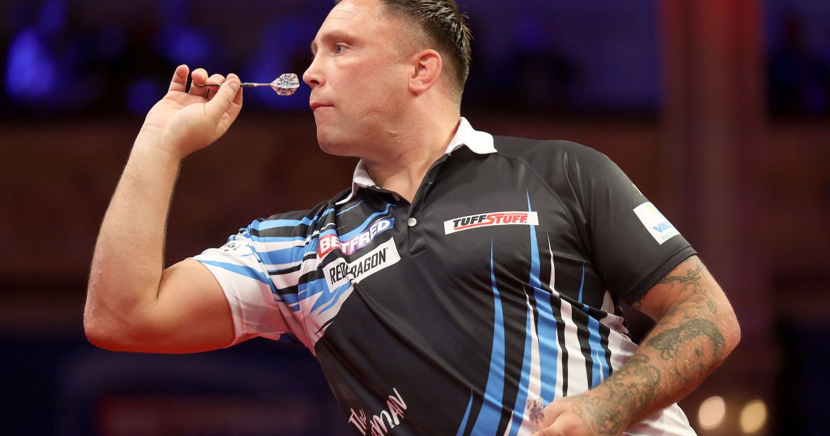 Dimitri van den Bergh and Gerwyn Price ease through to quarterfinals at ...