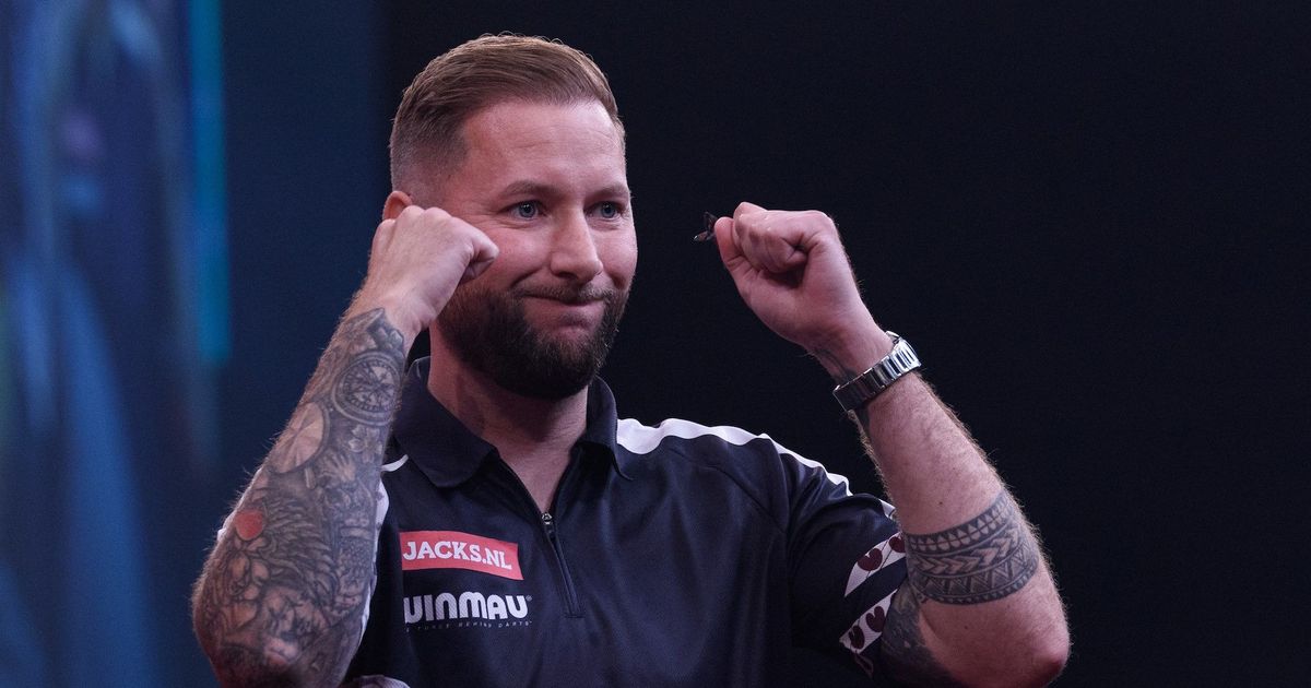 Danny Noppert dumps out World Grand Prix champion Mike de Decker at ...