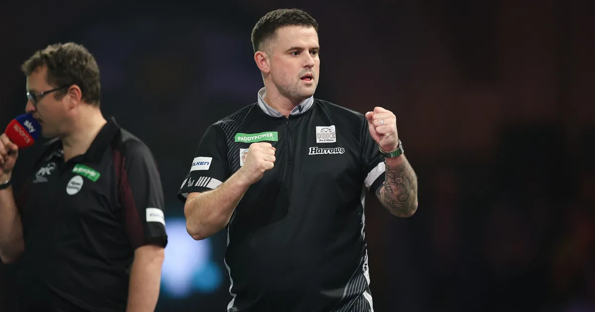Luke Woodhouse defies nine-dart finish from Damon Heta with nine legs ...