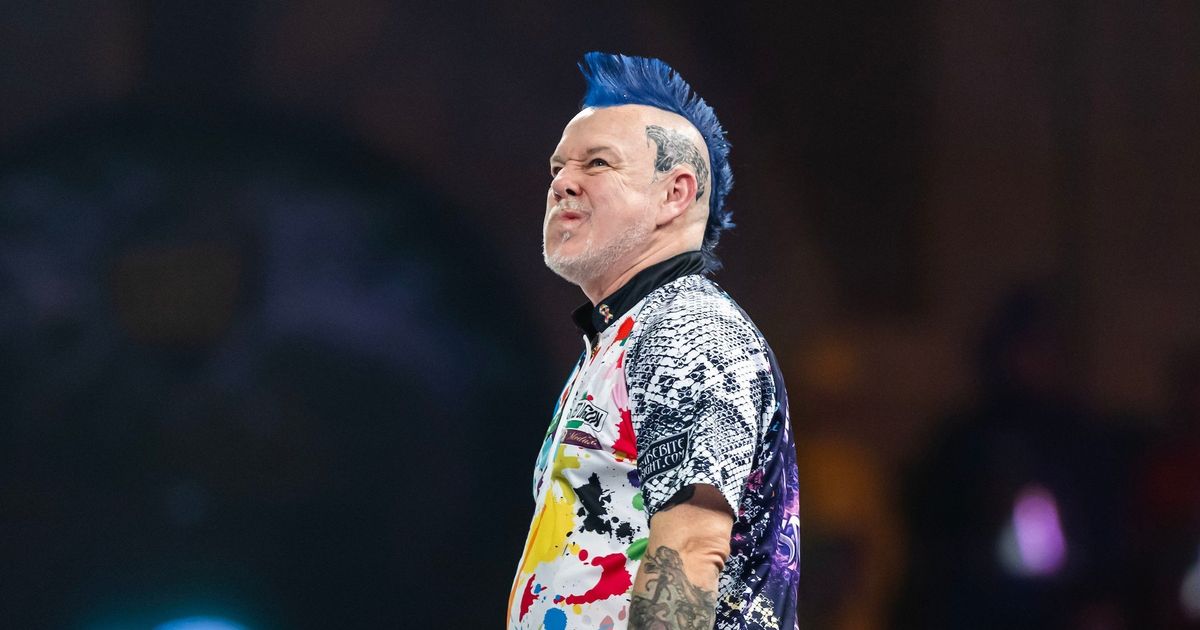 Peter Wright defies methodical Alexis Toylo as Nathan Aspinall eases ...
