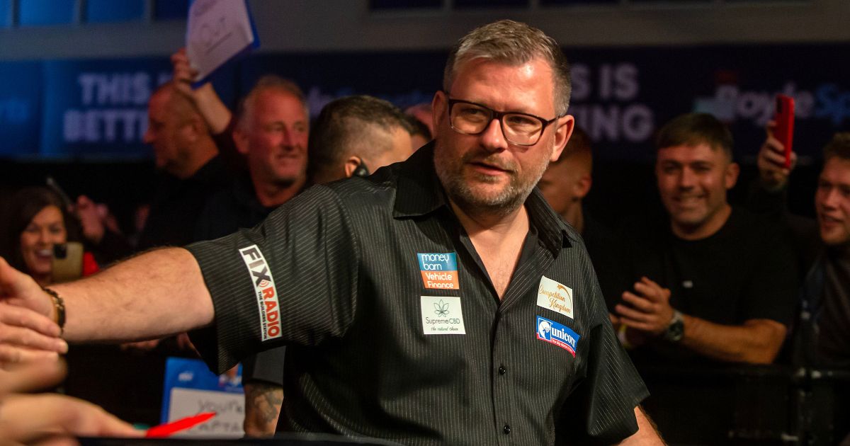 James Wade dumps out World No.1 Luke Humphries to complete UK Open semi ...