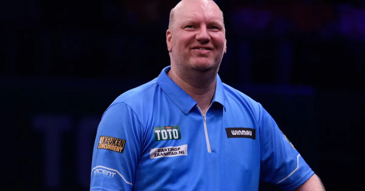 "They're amateurs, they shouldn't be there at all": Vincent van der ...