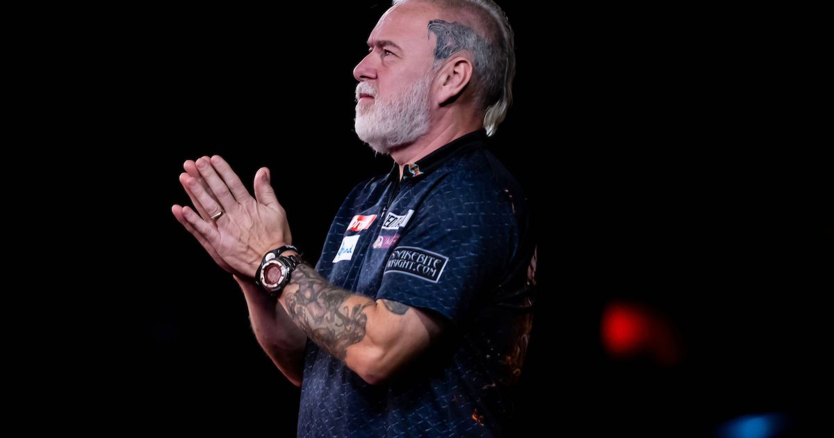 "I'd like to just be Peter Wright, but it would disappoint the fans ...