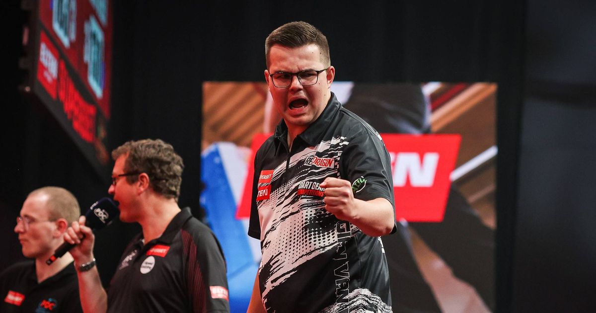 Another side of Gian van Veen: top darter appears immaculately dressed ...