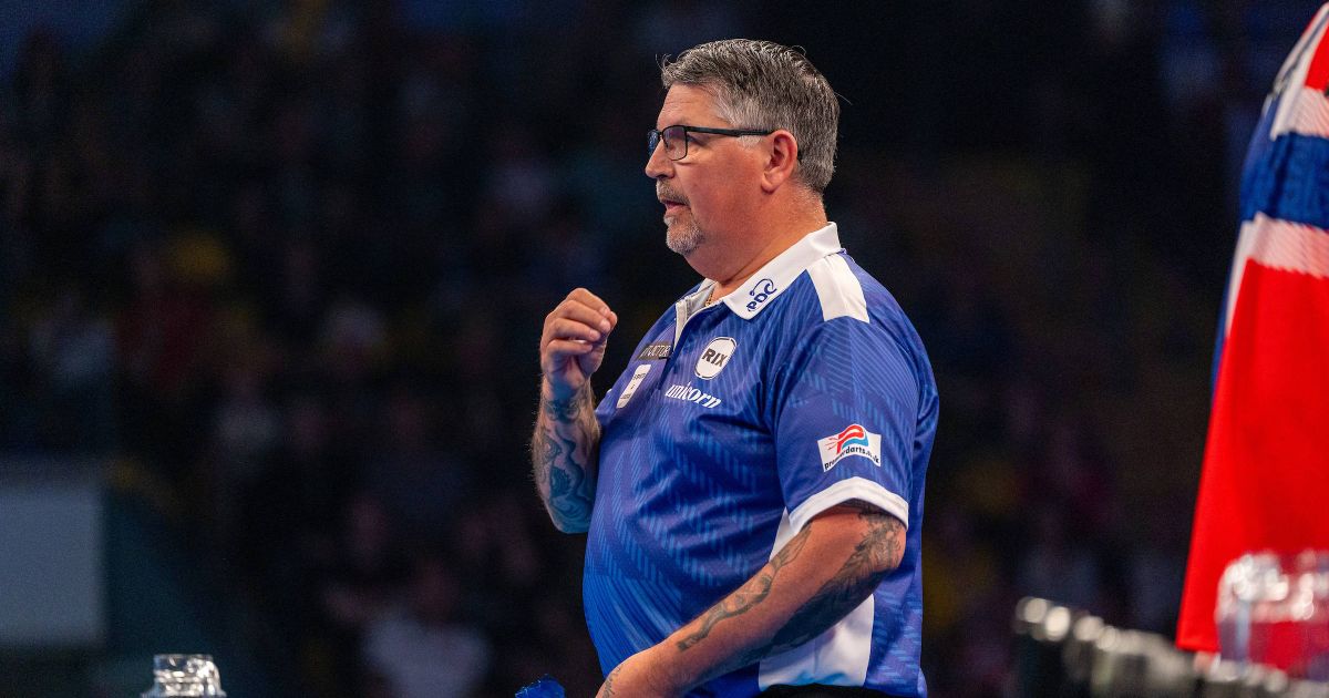 “Absolutely rank. The worst dartboards ever” - Gary Anderson lashes out ...