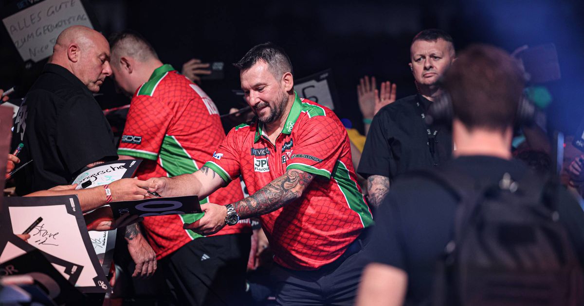 “We’ll see what England turn up...” - Wales kick-start mind games ...