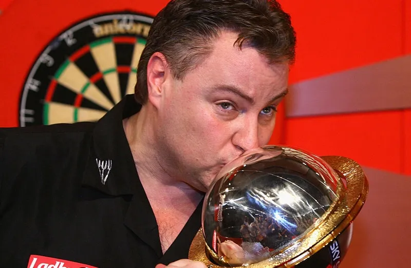Three-time World Champion John Part signs with Loxley Darts