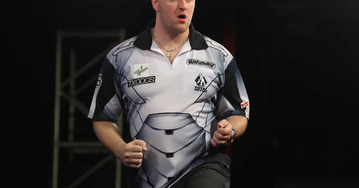 Daryl Gurney becomes back to back Dazzler exhibition tournament champion