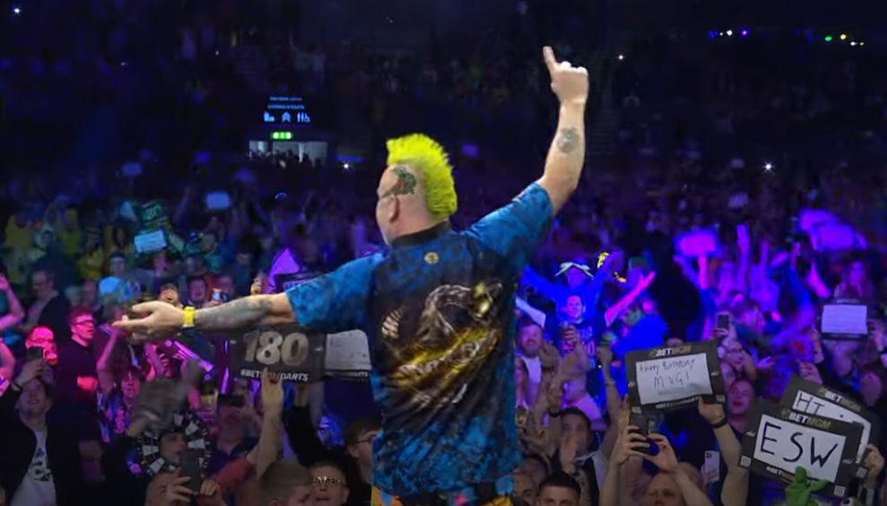 VIDEO: Peter Wright wechselt in Liverpool zu Walk-on mit Beatles-Song