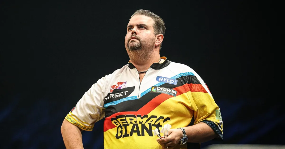 Gabriel Clemens unterliegt bei der Darts WM 2025 Robert Owen und ...