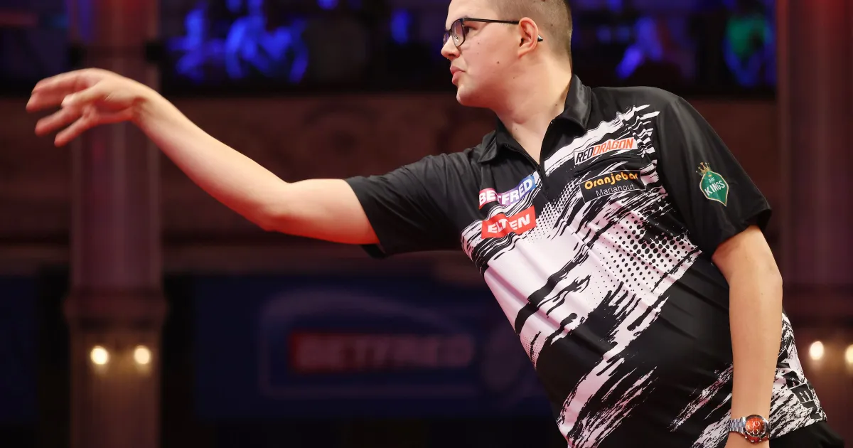 Gian van Veen zeigt einen sensationellen 110er-Average gegen Josh Rock ...