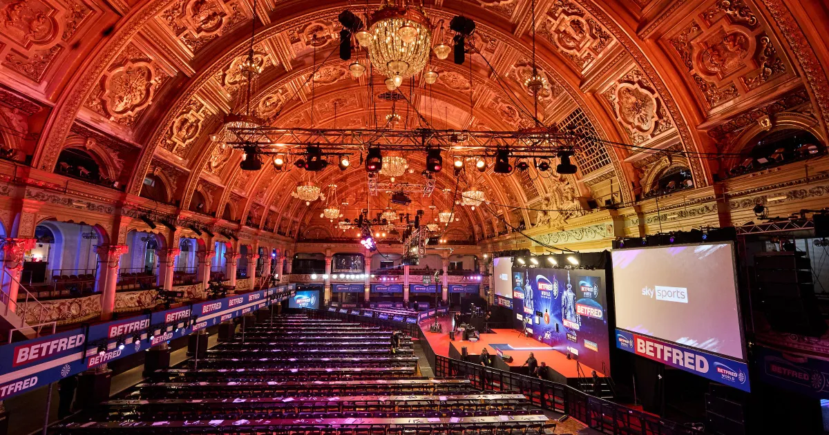 Triple Crown im Darts erklärt: Was sie bedeutet – und warum sie ...