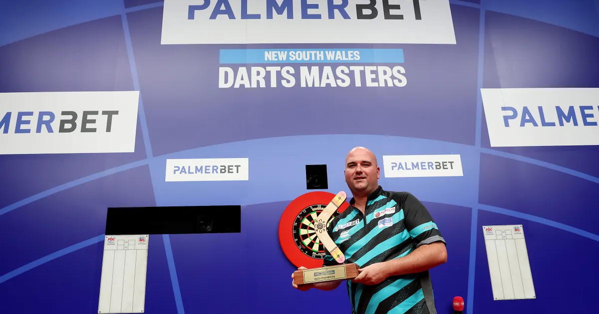Cross bovenaan World Series of Darts Order of Merit; Van Gerwen vierde ...