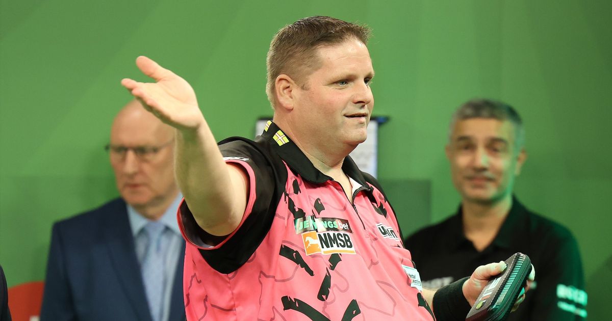 Mitchell hoopt nog steeds op terugkeer op hoogste niveau: "Al moet ik ...