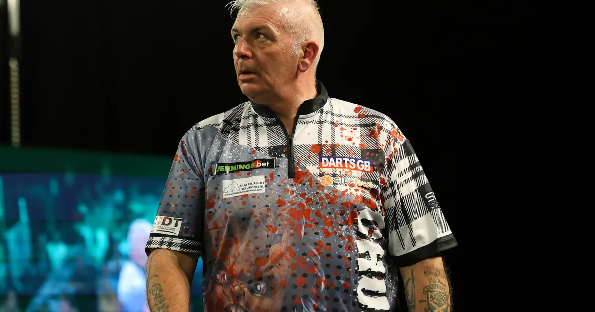 Jim McEwan wint ten koste van Mareno Michels het vijfde seizoen van de ...